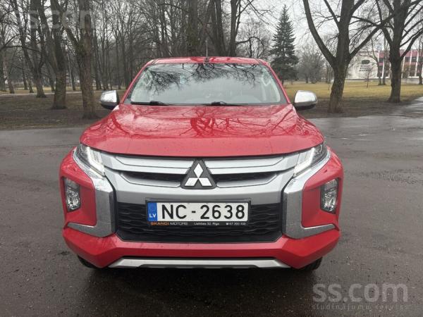 Sarkans Mitsubishi l-200 2022 Rīga, ar dzinēja tilpumu 2.30 L un nobraukumu 77 tūkst. km par 33900 €, foto 5 vietnē AUTOMOTO.COM.LV