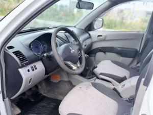 Balts Mitsubishi l-200 2008 Viļņa, ar dzinēja tilpumu 2.48 L un nobraukumu 252 tūkst. km par 5500 €, foto 6 vietnē AUTOMOTO.COM.LV