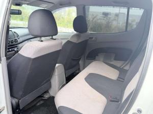 Balts Mitsubishi l-200 2008 Viļņa, ar dzinēja tilpumu 2.48 L un nobraukumu 252 tūkst. km par 5500 €, foto 7 vietnē AUTOMOTO.COM.LV