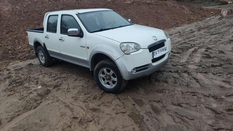 Balts Mitsubishi l-200 2009 Kauņa, ar dzinēja tilpumu 2.38 L un nobraukumu 176 tūkst. km par 3200 €, foto 1 vietnē AUTOMOTO.COM.LV
