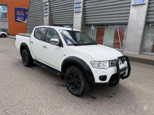 Balts Mitsubishi l-200 2012 Viļņa, ar dzinēja tilpumu 2.48 L un nobraukumu 272 tūkst. km par 5500 €, foto 8 vietnē AUTOMOTO.COM.LV