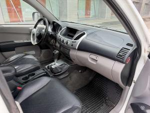 Balts Mitsubishi l-200 2012 Viļņa, ar dzinēja tilpumu 2.48 L un nobraukumu 272 tūkst. km par 5500 €, foto 14 vietnē AUTOMOTO.COM.LV