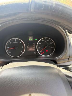 White Mitsubishi l-200 2015 in Jonava, with an engine capacity of 2.44 L and mileage of 158 thousand km for 8250 €, photo 7 on AUTOMOTO.COM.LV