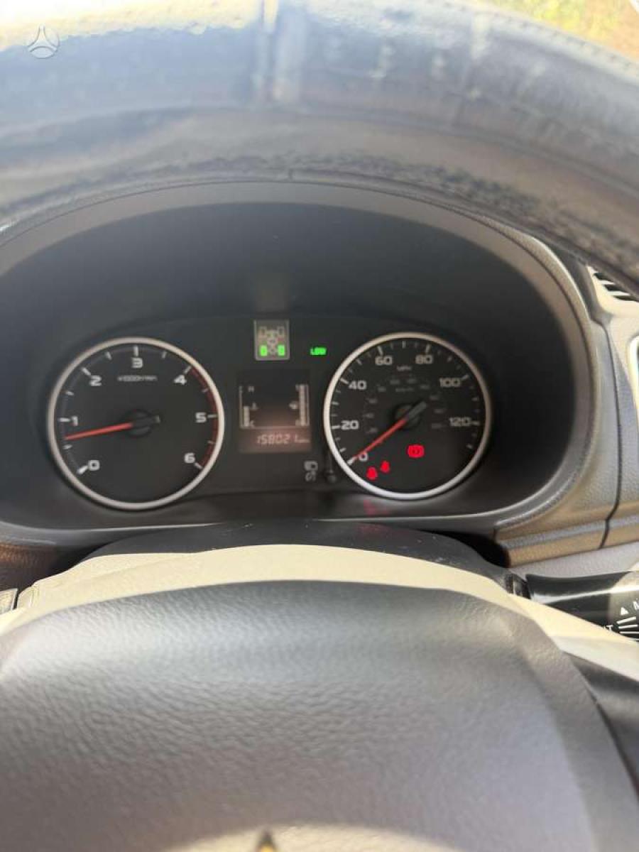 White Mitsubishi l-200 2015 in Jonava, with an engine capacity of 2.44 L and mileage of 158 thousand km for 8250 €, photo 7 on AUTOMOTO.COM.LV