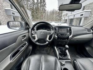 Balts Mitsubishi l-200 2019 Viļņa, ar dzinēja tilpumu 2.44 L un nobraukumu 200 tūkst. km par 15488 €, foto 20 vietnē AUTOMOTO.COM.LV