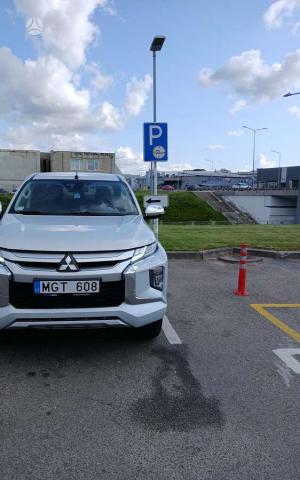 Белый Мицубиси Л 200 2020 в Вильнюс, объемом двигателя 2.27 л и пробегом 106 тыс. км за 27000 €, фото 4 на AUTOMOTO.COM.LV