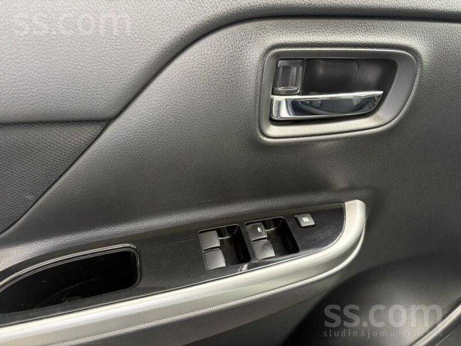 Balts Mitsubishi l-200 2021 Rīga, ar dzinēja tilpumu 2.30 L un nobraukumu 78 tūkst. km par 24900 €, foto 16 vietnē AUTOMOTO.COM.LV
