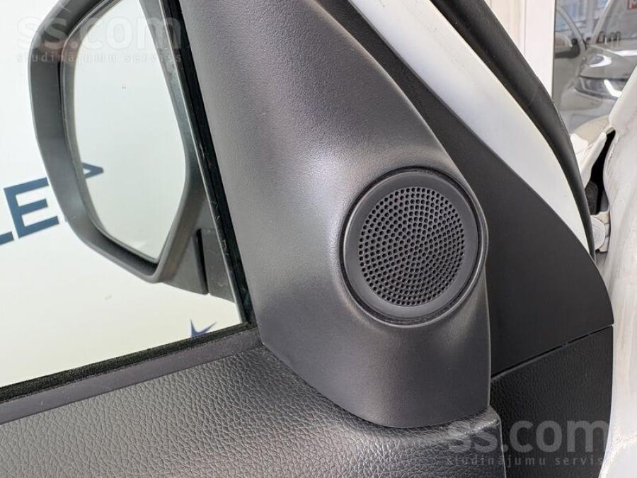 Balts Mitsubishi l-200 2021 Rīga, ar dzinēja tilpumu 2.30 L un nobraukumu 78 tūkst. km par 24900 €, foto 18 vietnē AUTOMOTO.COM.LV