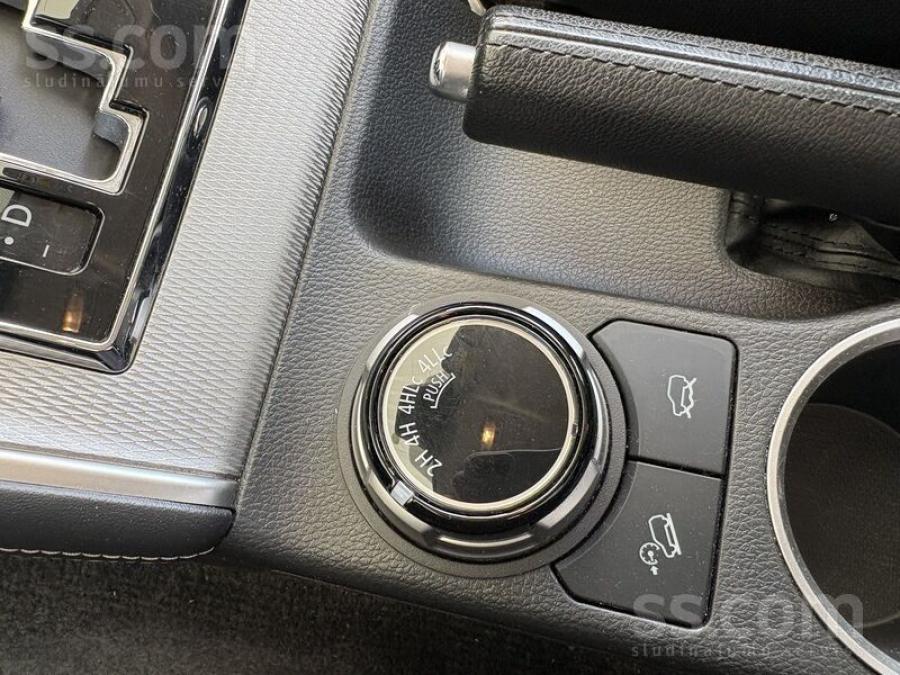 Balts Mitsubishi l-200 2021 Rīga, ar dzinēja tilpumu 2.30 L un nobraukumu 78 tūkst. km par 24900 €, foto 19 vietnē AUTOMOTO.COM.LV