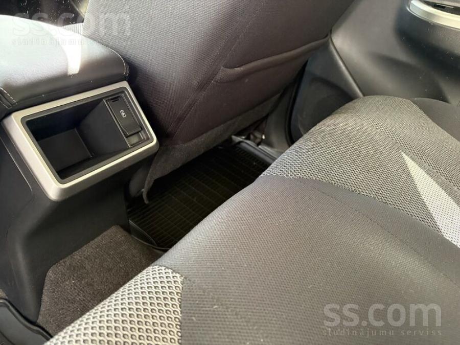 Balts Mitsubishi l-200 2021 Rīga, ar dzinēja tilpumu 2.30 L un nobraukumu 78 tūkst. km par 24900 €, foto 26 vietnē AUTOMOTO.COM.LV