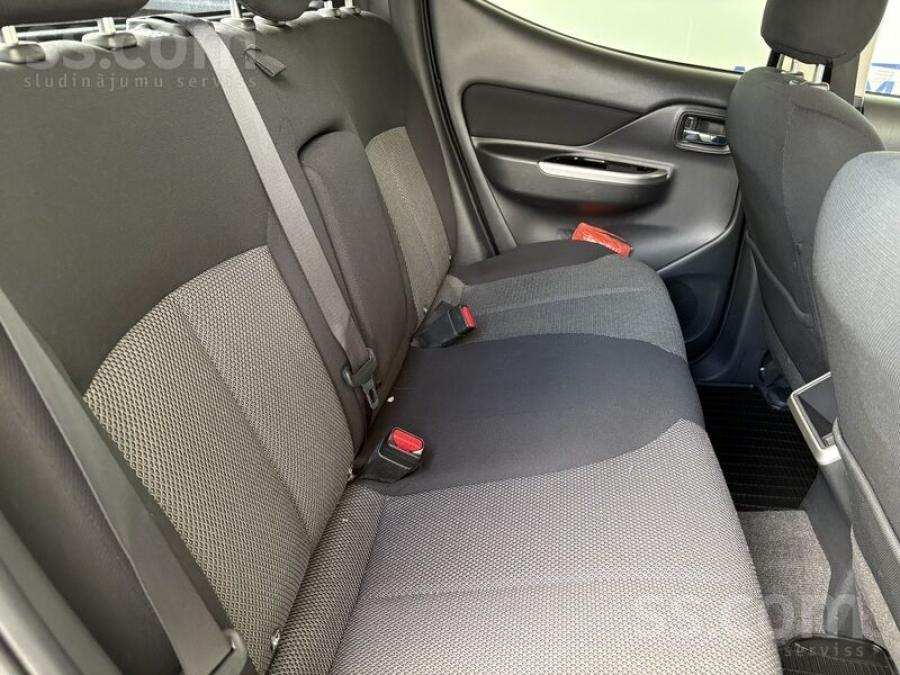 Balts Mitsubishi l-200 2021 Rīga, ar dzinēja tilpumu 2.30 L un nobraukumu 78 tūkst. km par 24900 €, foto 27 vietnē AUTOMOTO.COM.LV