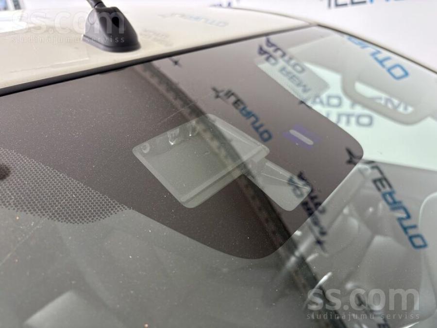Balts Mitsubishi l-200 2021 Rīga, ar dzinēja tilpumu 2.30 L un nobraukumu 78 tūkst. km par 24900 €, foto 32 vietnē AUTOMOTO.COM.LV