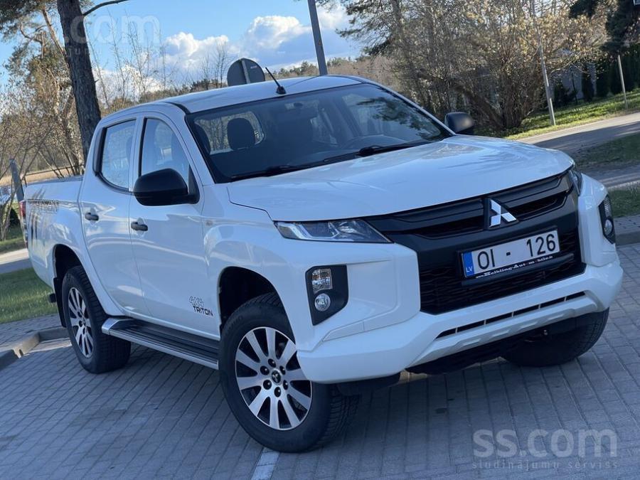 White Mitsubishi l-200 2021 in Jurmala, with an engine capacity of 2.30 L and mileage of 0 thousand km for 26450 €, photo 3 on AUTOMOTO.COM.LV