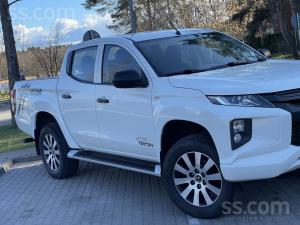 White Mitsubishi l-200 2021 in Jurmala, with an engine capacity of 2.30 L and mileage of 0 thousand km for 26450 €, photo 10 on AUTOMOTO.COM.LV