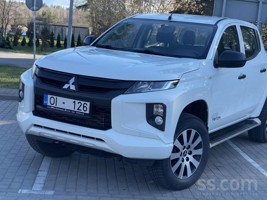 White Mitsubishi l-200 2021 in Jurmala, with an engine capacity of 2.30 L and mileage of 0 thousand km for 26450 €, photo 17 on AUTOMOTO.COM.LV