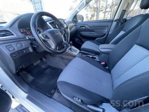 White Mitsubishi l-200 2021 in Jurmala, with an engine capacity of 2.30 L and mileage of 0 thousand km for 26450 €, photo 24 on AUTOMOTO.COM.LV