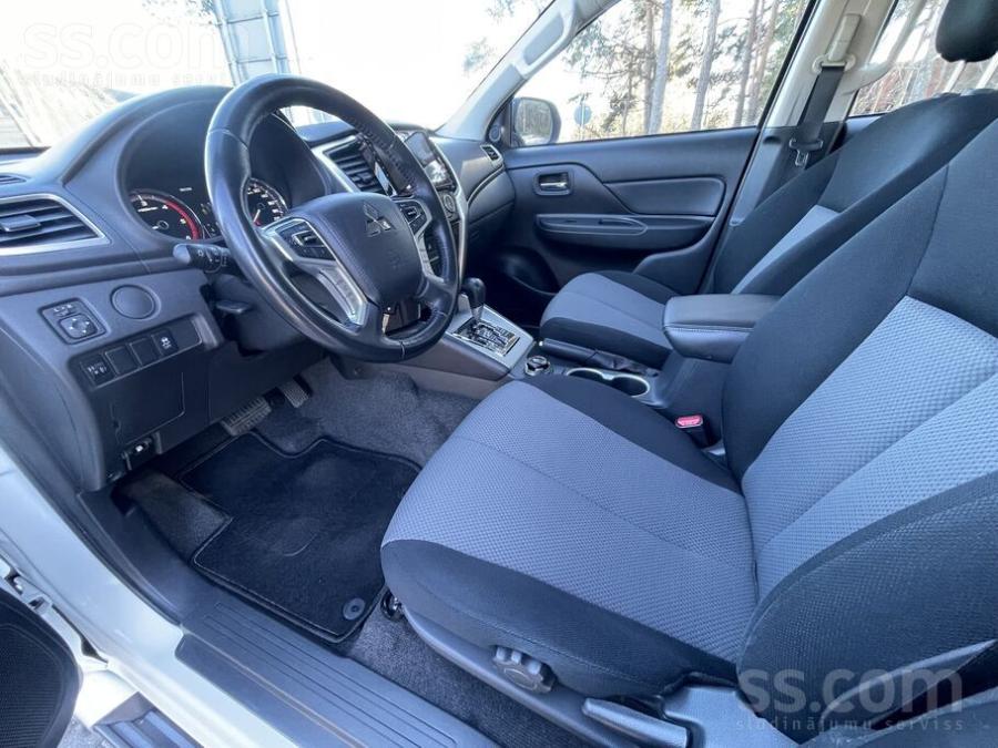 White Mitsubishi l-200 2021 in Jurmala, with an engine capacity of 2.30 L and mileage of 0 thousand km for 26450 €, photo 24 on AUTOMOTO.COM.LV