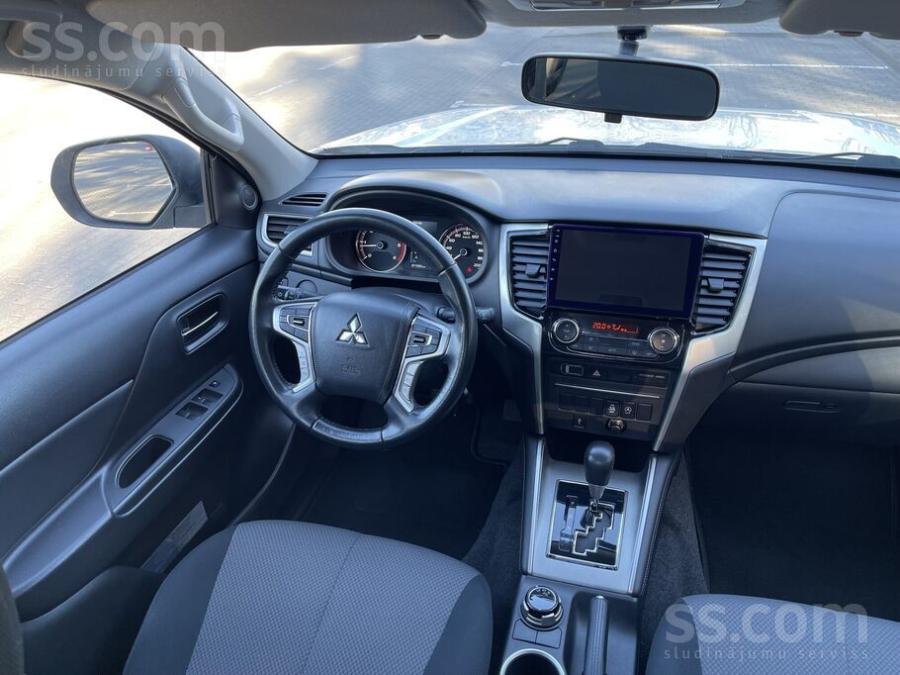 White Mitsubishi l-200 2021 in Jurmala, with an engine capacity of 2.30 L and mileage of 0 thousand km for 26450 €, photo 28 on AUTOMOTO.COM.LV