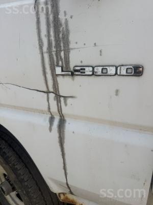 Balts Mitsubishi L 300 1992 Madona, ar dzinēja tilpumu 2.30 L un nobraukumu 300 tūkst. km par 2000 €, foto 4 vietnē AUTOMOTO.COM.LV