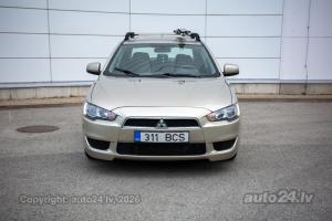 Smilšu krāsa Mitsubishi Lancer 2010 Tallina, ar dzinēja tilpumu 2.00 L un nobraukumu 280 tūkst. km par 4200 €, foto 3 vietnē AUTOMOTO.COM.LV