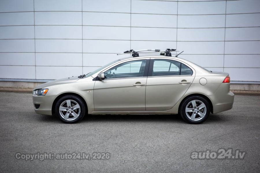 Smilšu krāsa Mitsubishi Lancer 2010 Tallina, ar dzinēja tilpumu 2.00 L un nobraukumu 280 tūkst. km par 4200 €, foto 5 vietnē AUTOMOTO.COM.LV