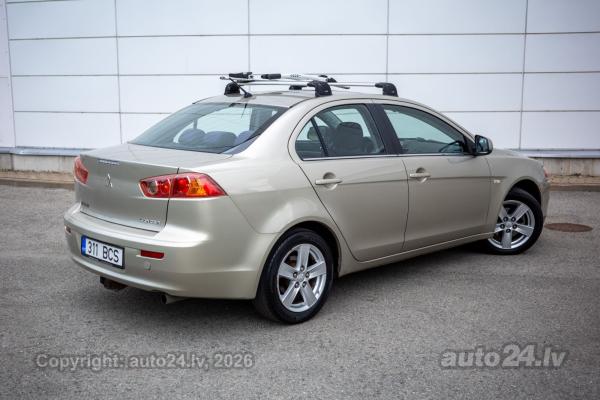 Beige Mitsubishi Lancer 2010 in Tallinn, with an engine capacity of 2.00 L and mileage of 280 thousand km for 4200 €, photo 8 on AUTOMOTO.COM.LV