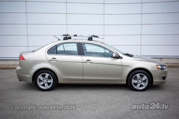 Beige Mitsubishi Lancer 2010 in Tallinn, with an engine capacity of 2.00 L and mileage of 280 thousand km for 4200 €, photo 9 on AUTOMOTO.COM.LV