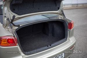 Smilšu krāsa Mitsubishi Lancer 2010 Tallina, ar dzinēja tilpumu 2.00 L un nobraukumu 280 tūkst. km par 4200 €, foto 11 vietnē AUTOMOTO.COM.LV