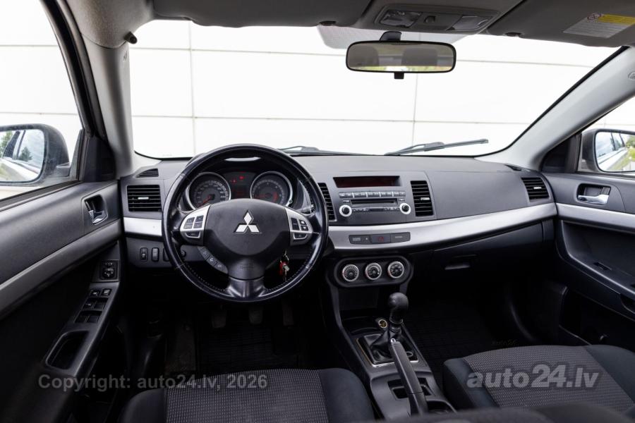 Smilšu krāsa Mitsubishi Lancer 2010 Tallina, ar dzinēja tilpumu 2.00 L un nobraukumu 280 tūkst. km par 4200 €, foto 14 vietnē AUTOMOTO.COM.LV