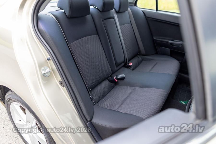Smilšu krāsa Mitsubishi Lancer 2010 Tallina, ar dzinēja tilpumu 2.00 L un nobraukumu 280 tūkst. km par 4200 €, foto 19 vietnē AUTOMOTO.COM.LV