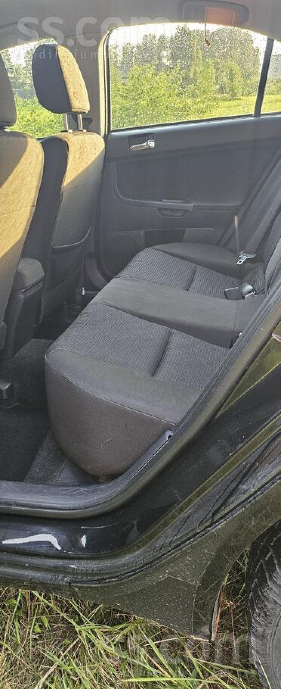 Melns Mitsubishi Lancer 2009 Aizkraukle, ar dzinēja tilpumu 2.00 L un nobraukumu 300 tūkst. km par 2800 €, foto 7 vietnē AUTOMOTO.COM.LV