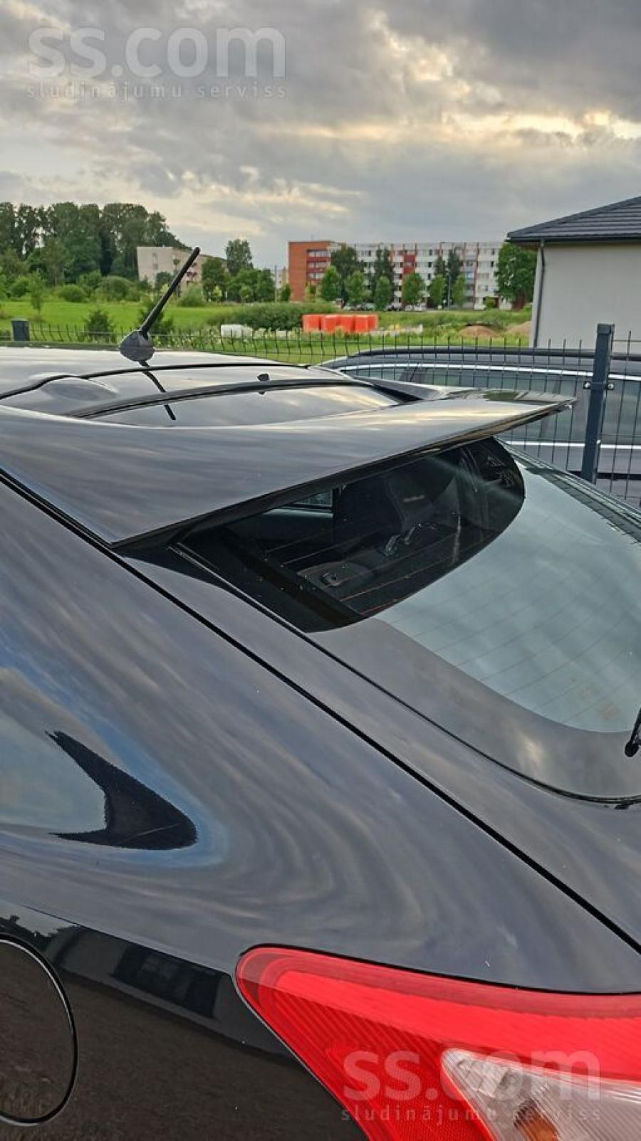Black Mitsubishi Lancer 2009 in Aizkraukle, with an engine capacity of 2.00 L and mileage of 300 thousand km for 2300 €, photo 16 on AUTOMOTO.COM.LV