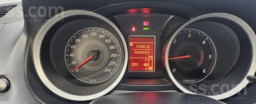 Black Mitsubishi Lancer 2009 in Aizkraukle, with an engine capacity of 2.00 L and mileage of 300 thousand km for 1700 €, photo 7 on AUTOMOTO.COM.LV