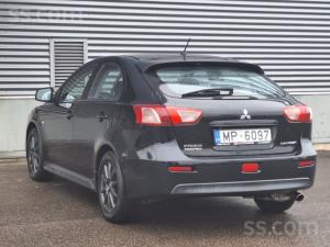 Melns Mitsubishi Lancer 2013 Rīga, ar dzinēja tilpumu 1.80 L un nobraukumu 243 tūkst. km par 3550 €, foto 9 vietnē AUTOMOTO.COM.LV