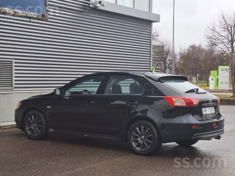 Melns Mitsubishi Lancer 2013 Rīga, ar dzinēja tilpumu 1.80 L un nobraukumu 243 tūkst. km par 3550 €, foto 10 vietnē AUTOMOTO.COM.LV