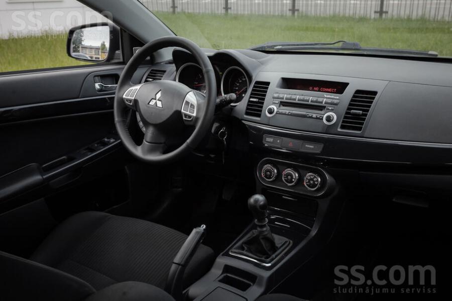 Melns Mitsubishi Lancer 2013 Jelgava, ar dzinēja tilpumu 1.80 L un nobraukumu 243 tūkst. km par 4999 €, foto 12 vietnē AUTOMOTO.COM.LV