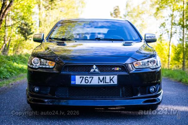 Black Mitsubishi Lancer 2008 in Parnu, with an engine capacity of 1.80 L and mileage of 270 thousand km for 4499 €, photo 2 on AUTOMOTO.COM.LV
