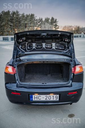 Melns Mitsubishi Lancer 2008 Rīga, ar dzinēja tilpumu 1.50 L un nobraukumu 226 tūkst. km par 1800 €, foto 5 vietnē AUTOMOTO.COM.LV