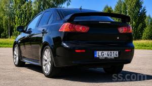 Black Mitsubishi Lancer 2008 in Rezekne, with an engine capacity of 1.80 L and mileage of 349 thousand km for 2500 €, photo 3 on AUTOMOTO.COM.LV