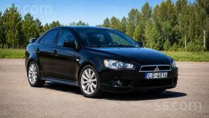 Black Mitsubishi Lancer 2008 in Rezekne, with an engine capacity of 1.80 L and mileage of 349 thousand km for 2500 €, photo 4 on AUTOMOTO.COM.LV
