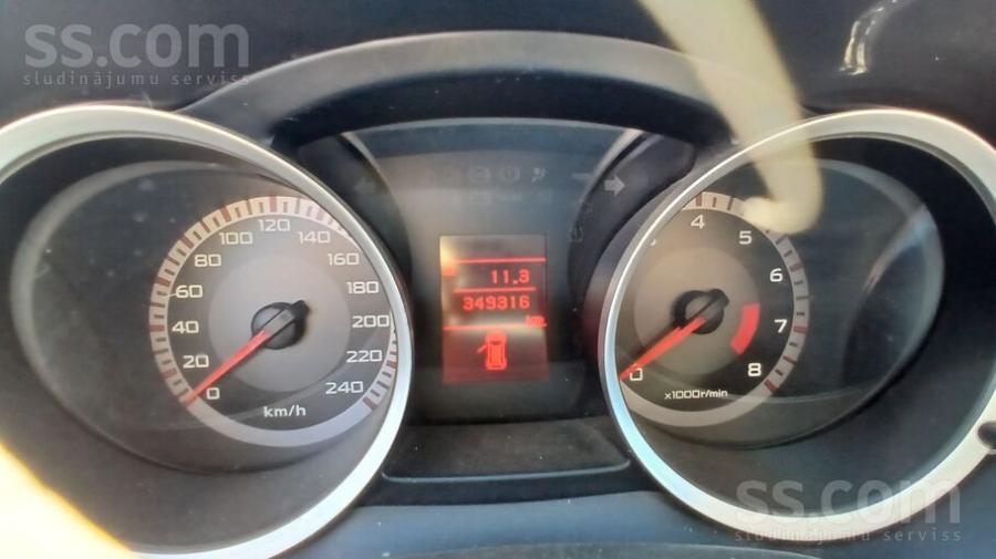 Black Mitsubishi Lancer 2008 in Rezekne, with an engine capacity of 1.80 L and mileage of 349 thousand km for 2500 €, photo 5 on AUTOMOTO.COM.LV