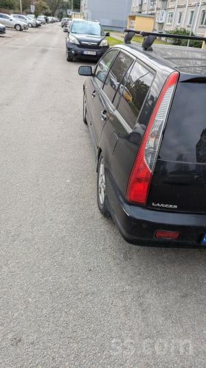 Melns Mitsubishi Lancer 2005 Rīga, ar dzinēja tilpumu 2.00 L un nobraukumu 240 tūkst. km par 1000 €, foto 5 vietnē AUTOMOTO.COM.LV