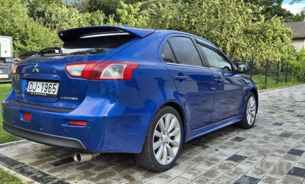 Zils Mitsubishi Lancer 2009 Rīga, ar dzinēja tilpumu 1.80 L un nobraukumu 297 tūkst. km par 3200 €, foto 4 vietnē AUTOMOTO.COM.LV
