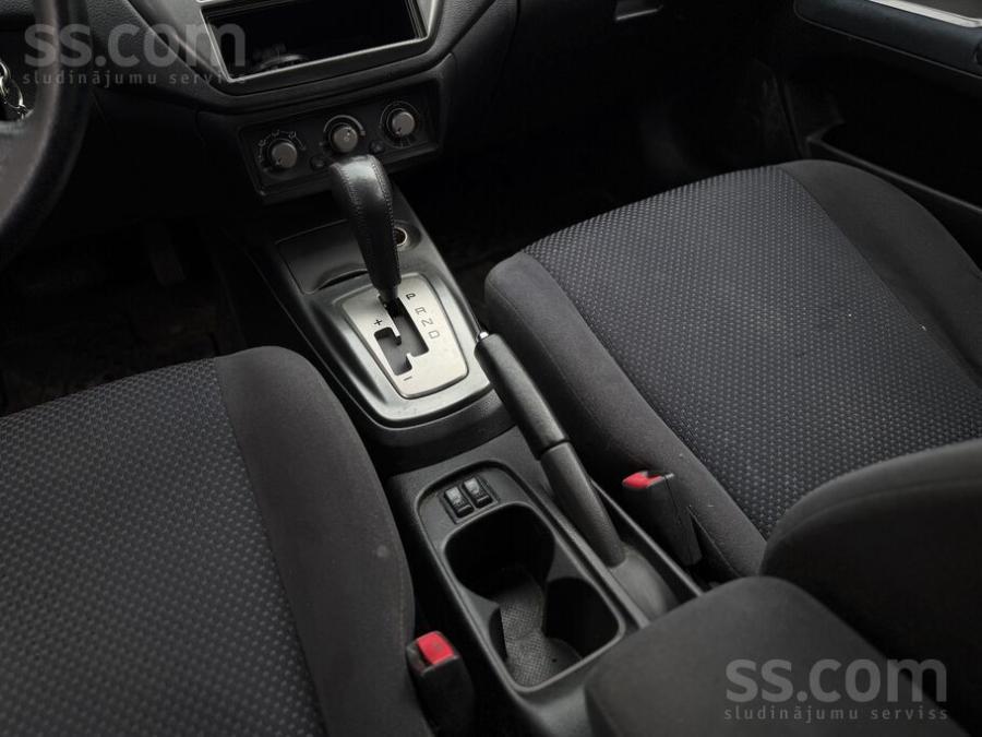 Zils Mitsubishi Lancer 2006 Cēsis, ar dzinēja tilpumu 1.60 L un nobraukumu 198 tūkst. km par 1290 €, foto 18 vietnē AUTOMOTO.COM.LV