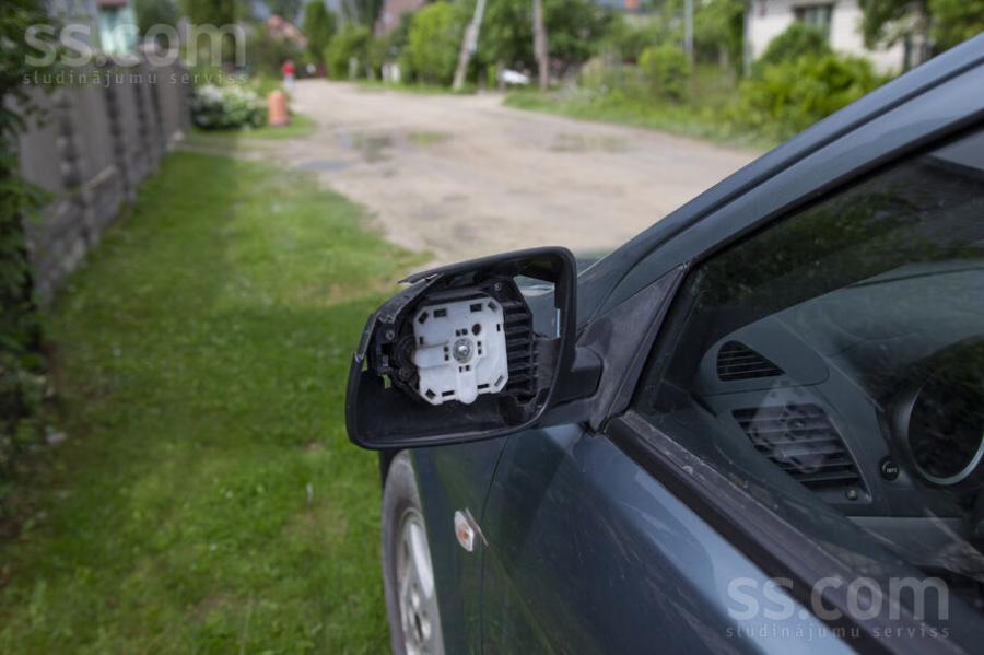Zils Mitsubishi Lancer 2008 Jelgava, ar dzinēja tilpumu 1.50 L un nobraukumu 237 tūkst. km par 590 €, foto 9 vietnē AUTOMOTO.COM.LV