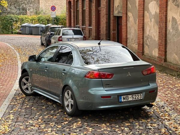 Zils Mitsubishi Lancer 2008 Cēsis, ar dzinēja tilpumu 2.00 L un nobraukumu 269 tūkst. km par 1999 €, foto 9 vietnē AUTOMOTO.COM.LV