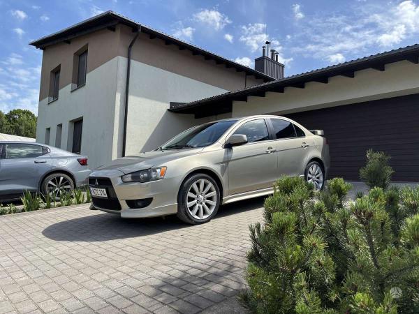 Brown Mitsubishi Lancer 2009 in Vilnius, with an engine capacity of 1.80 L and mileage of 200 thousand km for 3000 €, photo 7 on AUTOMOTO.COM.LV