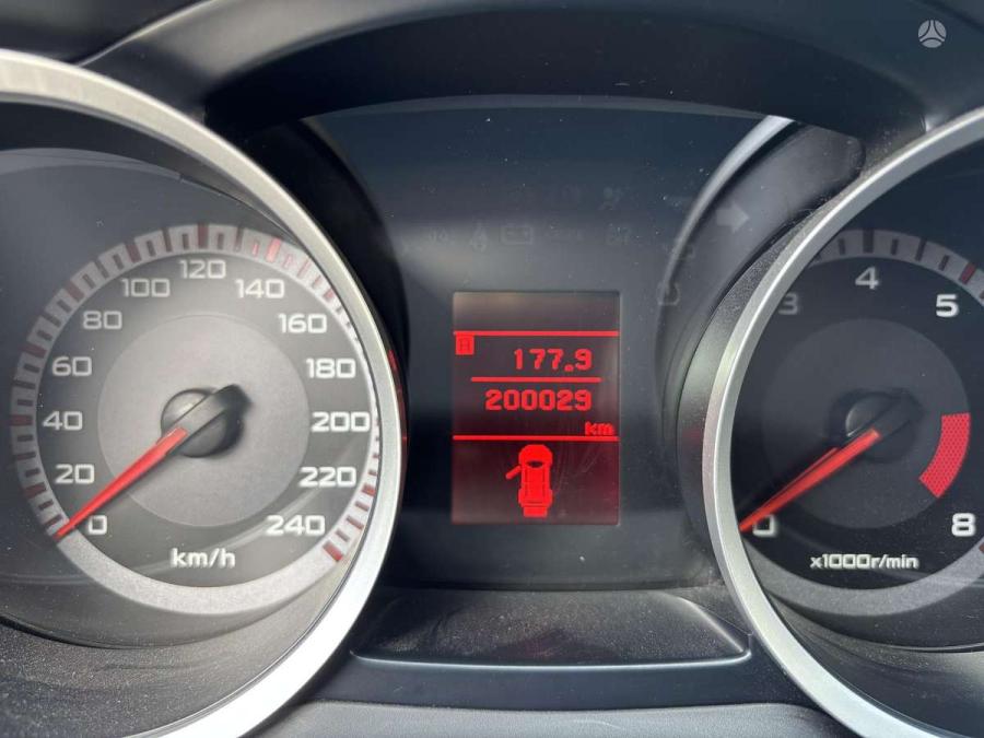 Brūns Mitsubishi Lancer 2009 Viļņa, ar dzinēja tilpumu 1.80 L un nobraukumu 200 tūkst. km par 3000 €, foto 16 vietnē AUTOMOTO.COM.LV