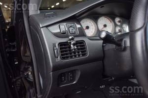Black Mitsubishi lancer-evolution 2001 in Riga, with an engine capacity of 2.00 L and mileage of 192 thousand km for 47500 €, photo 9 on AUTOMOTO.COM.LV