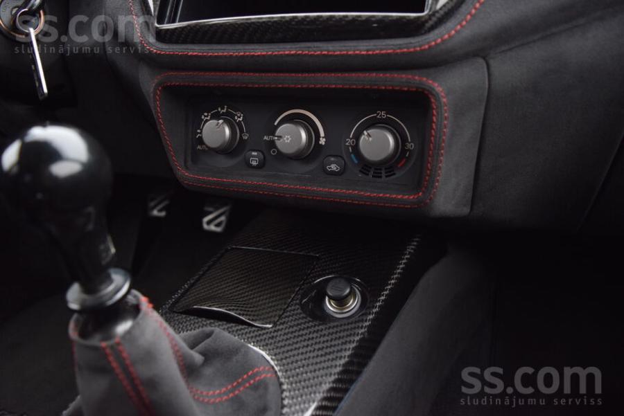 Black Mitsubishi lancer-evolution 2005 in Riga, with an engine capacity of 2.00 L and mileage of 133 thousand km for 34900 €, photo 7 on AUTOMOTO.COM.LV
